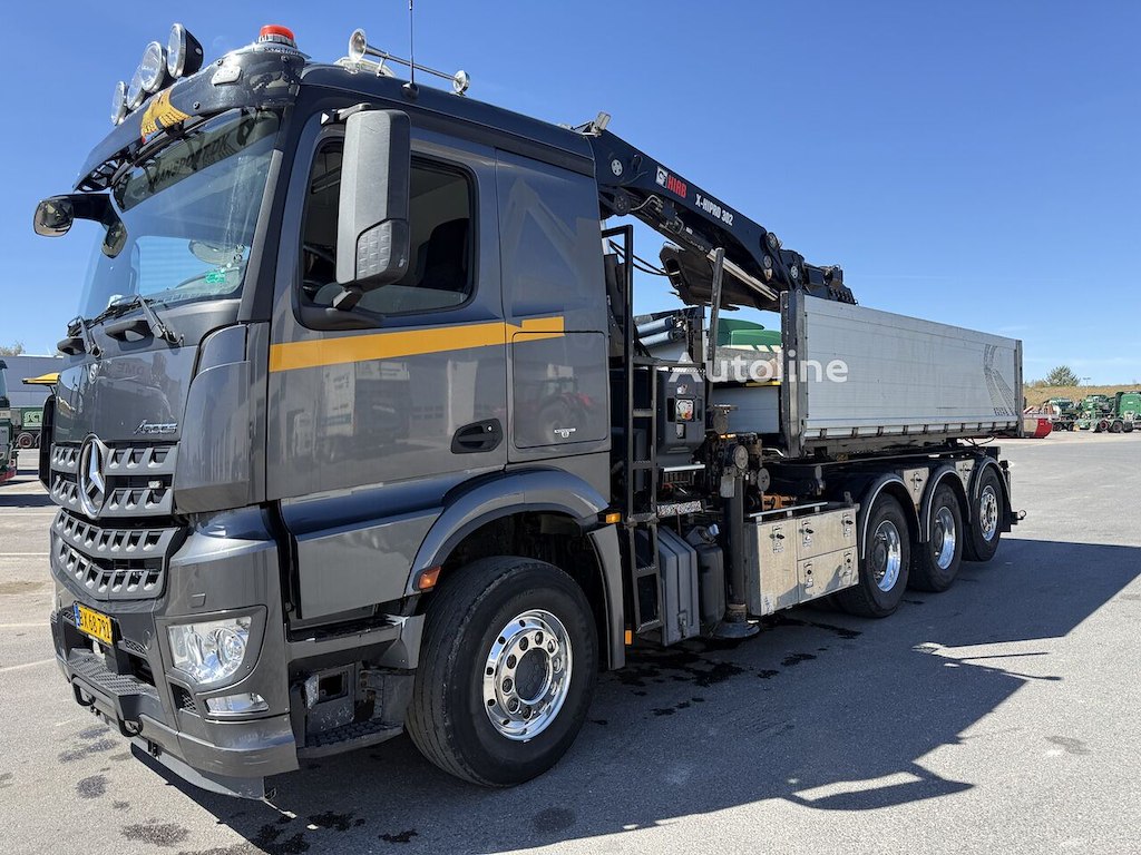 Mercedes-Benz Arocs 3253 kiper