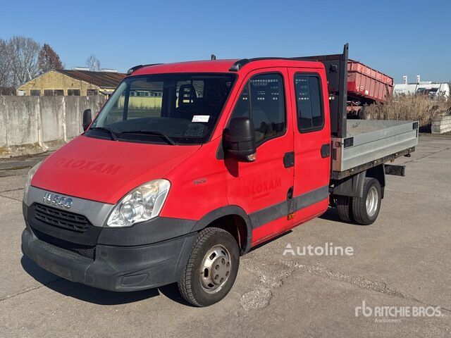 Prodaje se IVECO Daily 35 kamion s ravnom platformom < 3.5t na aukciji