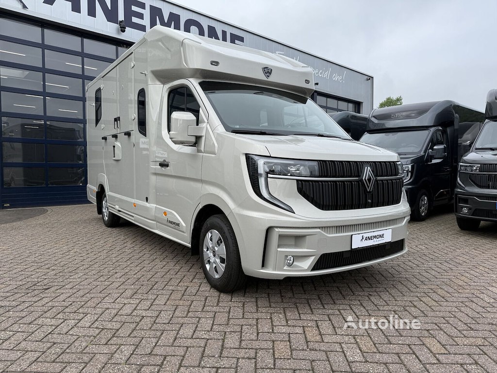 Novi Renault Master vozilo za prevoz konja