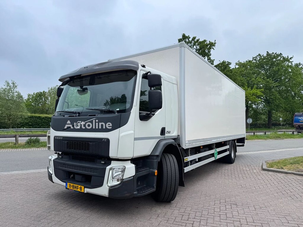 Volvo FE 250 Bakwagen Laadvermogen 9580 kg kamion furgon