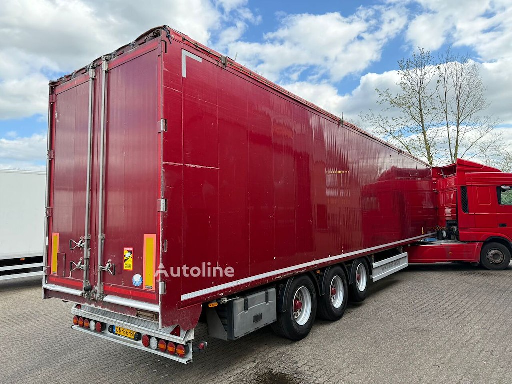 Kraker CF 200 93 metros cubicos poluprikolica sa pokretnim podom