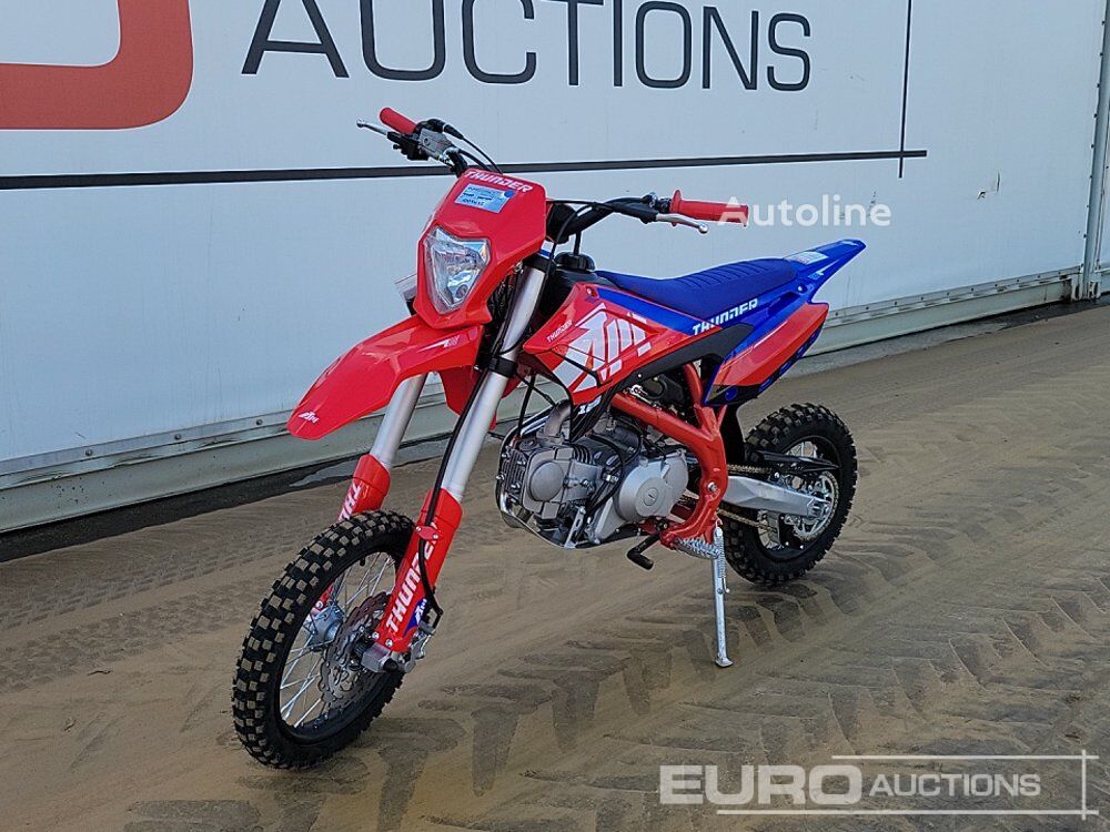 Prodaje se Apollo Thunder motocikl na aukciji