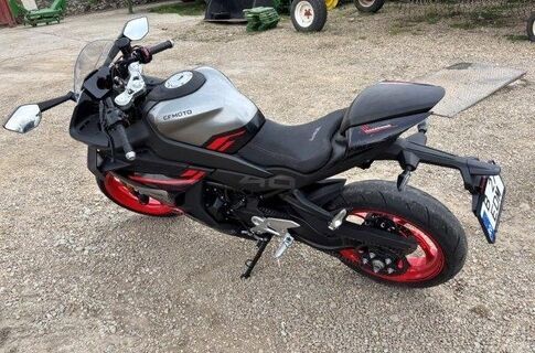 CFMoto 450 SR-S motocikl