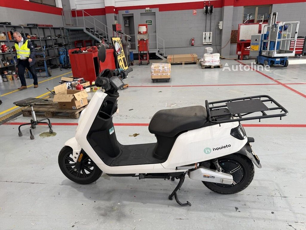 Lvneng LX05 skuter