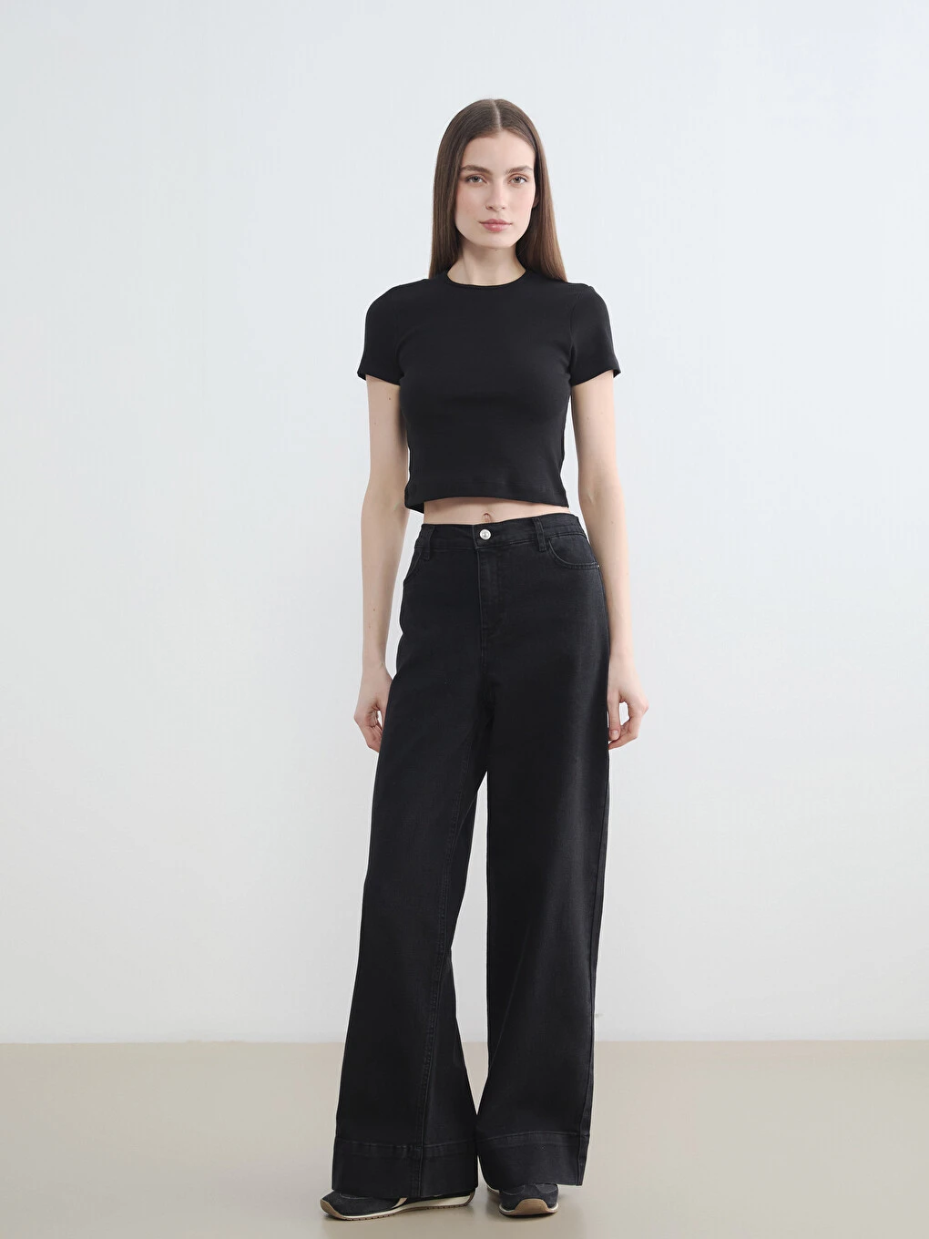LC WAIKIKI Okrugli Izrez Rebrasto Ženski Crop Top