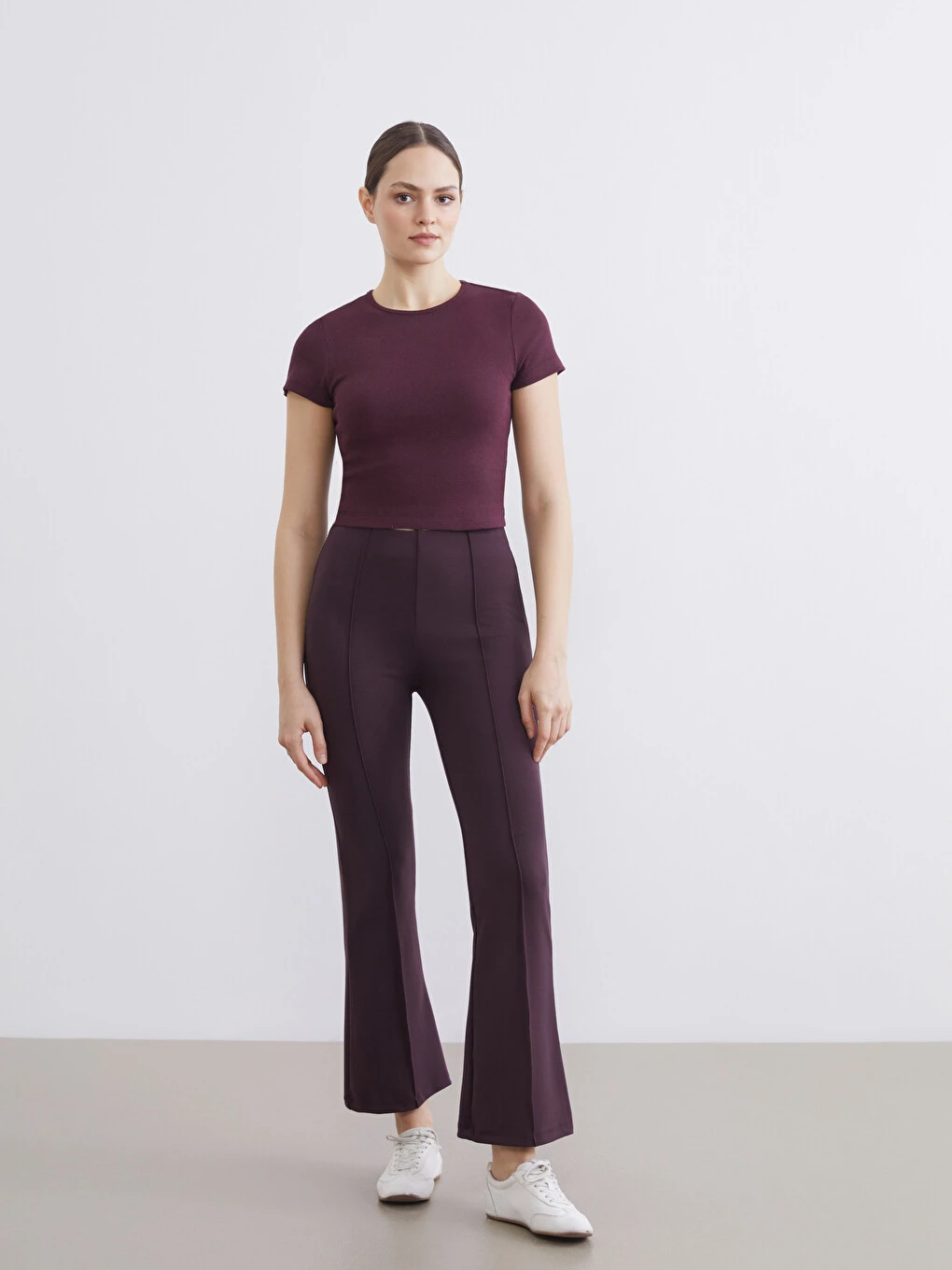 LC WAIKIKI Okrugli Izrez Rebrasto Ženski Crop Top
