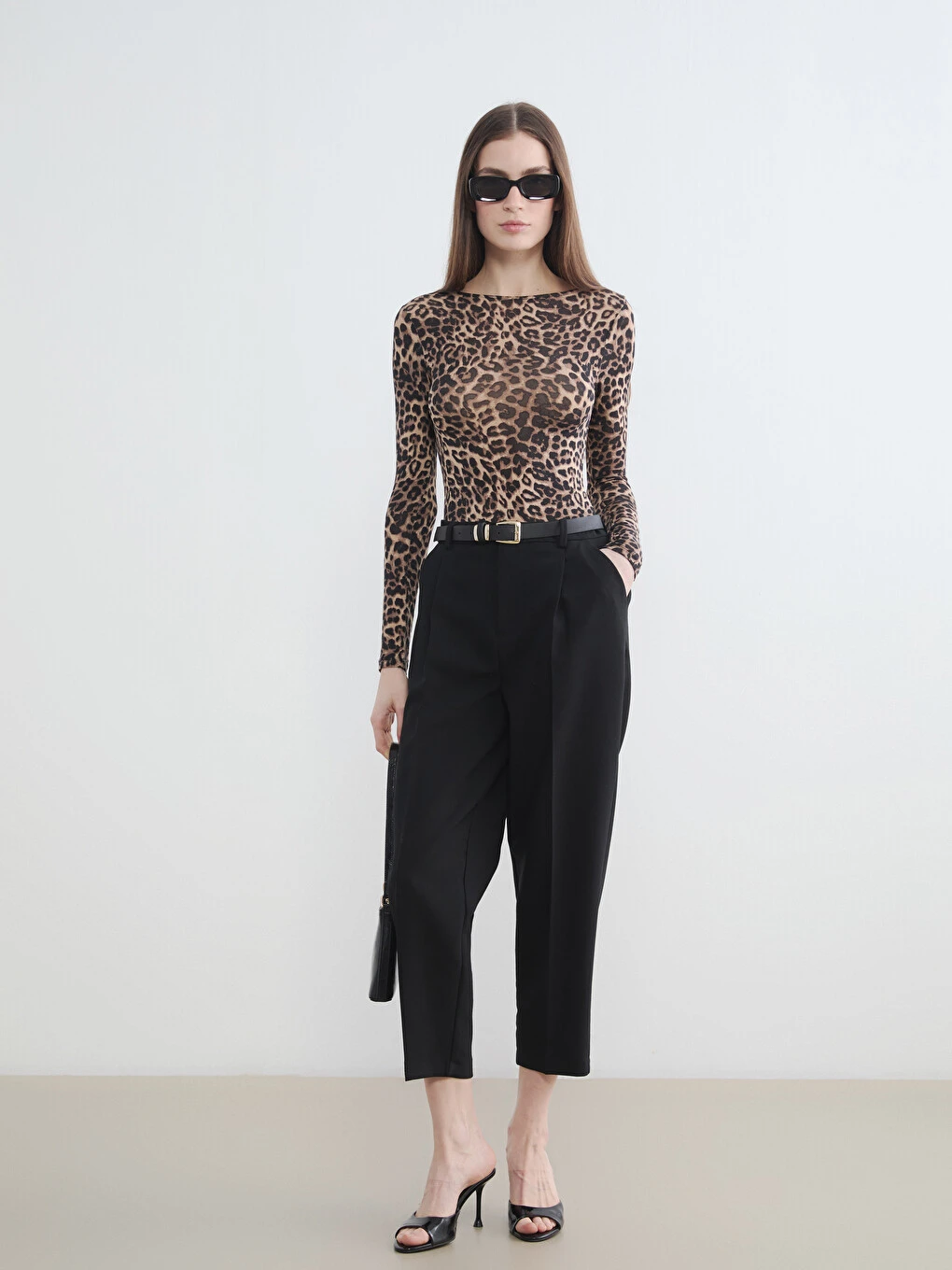 LCWAIKIKI Classic Okrugli Izrez Leopard Print Žena Bodi Majica