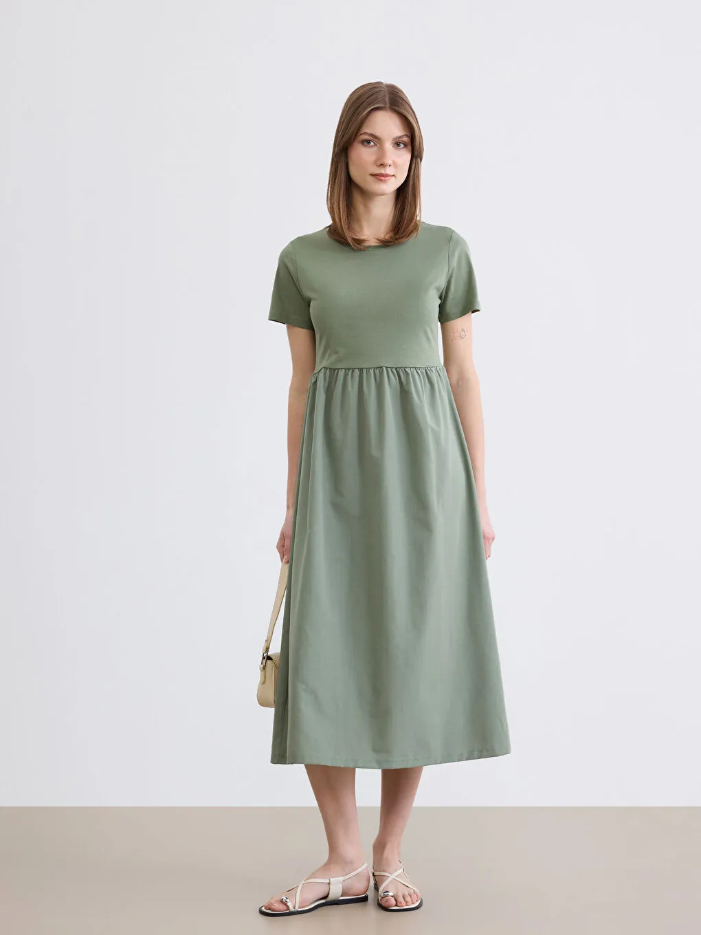 LCW Comfort Midi Haljina Sa Strukiranim Strukom