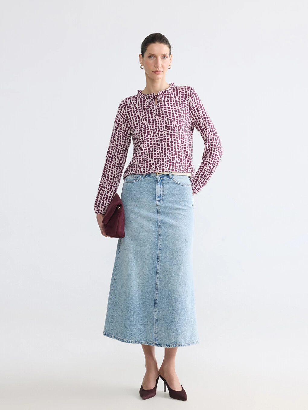 LCW Grace Bluza Sa Kragnom Na Vezanje I Uzorkom