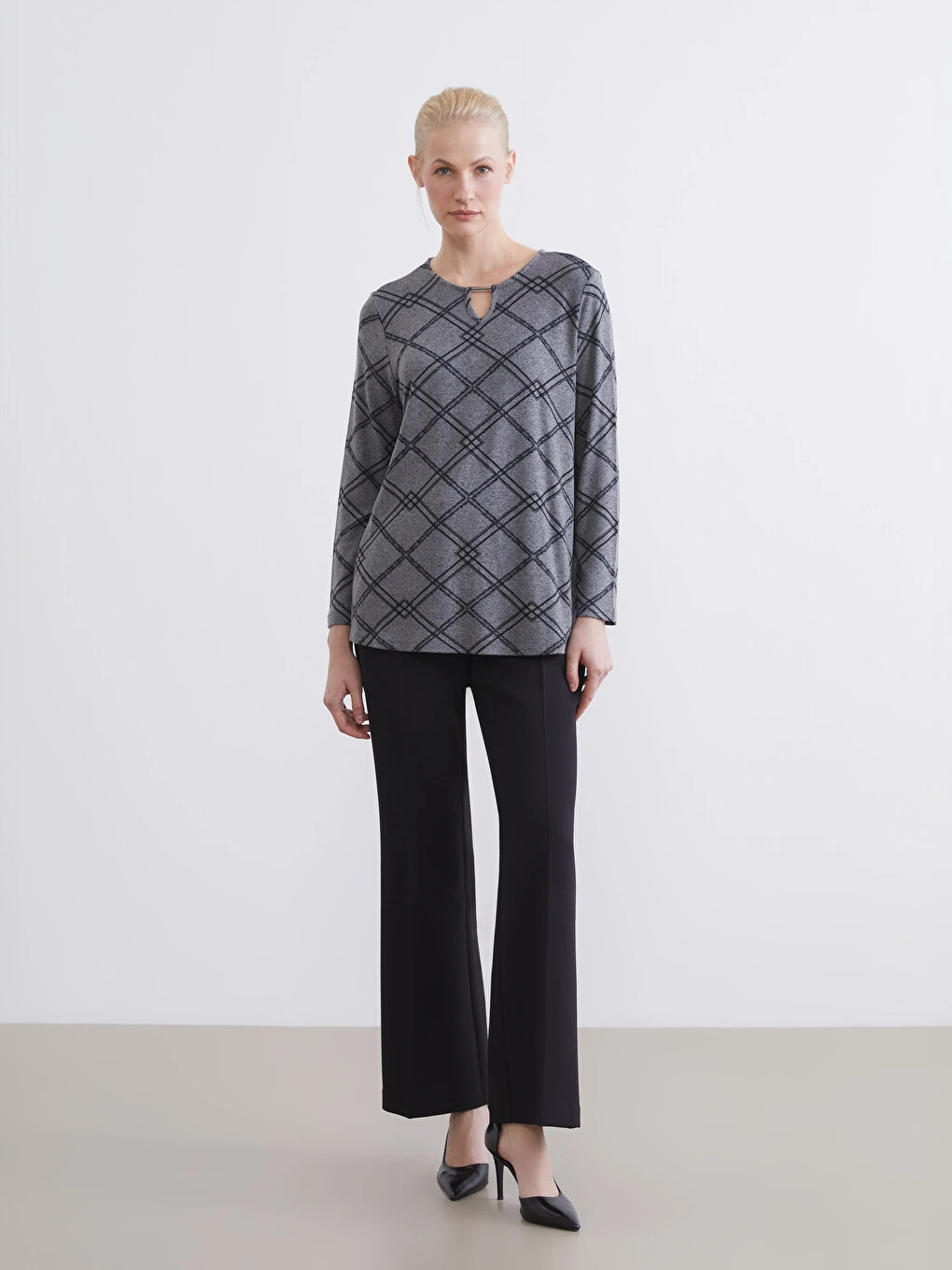 LCW Grace Bluza Sa Uzorkom I Okruglim Izrezom