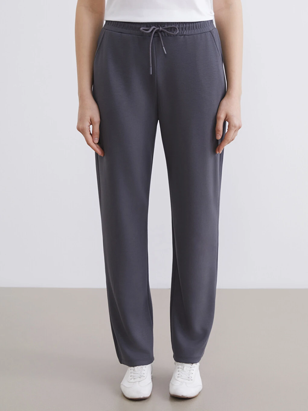 LC WAIKIKI Ženske Jogger Pantalone Sa Elastičnim Pojasom I Mekanim Dodirom