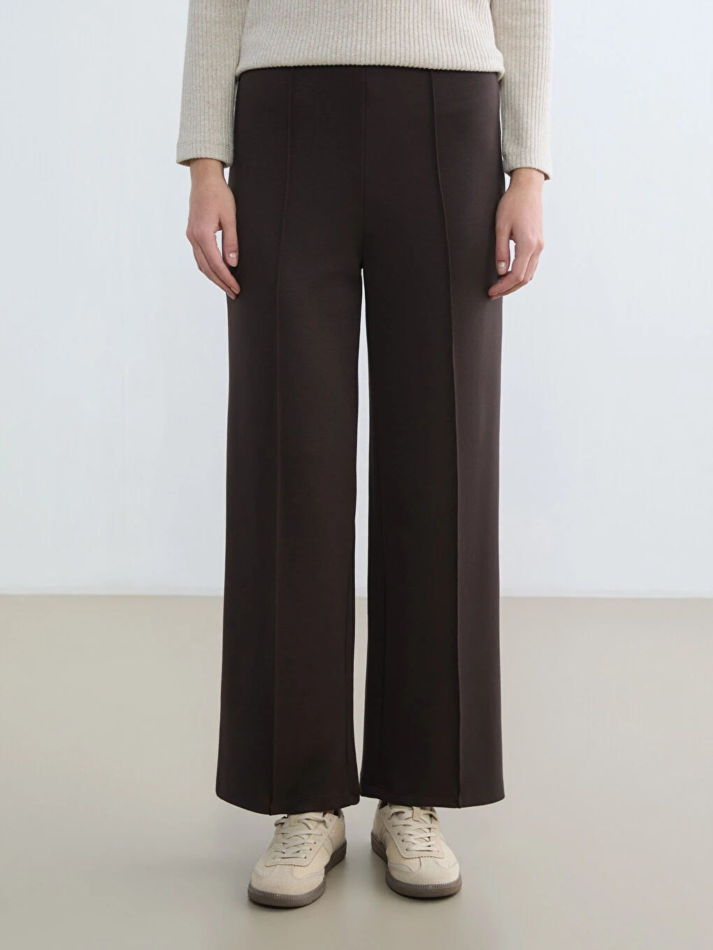 LCW Comfort Ženske Jogger Pantalone Od Mekanog Materijala Sa Elastičnim Pojasom