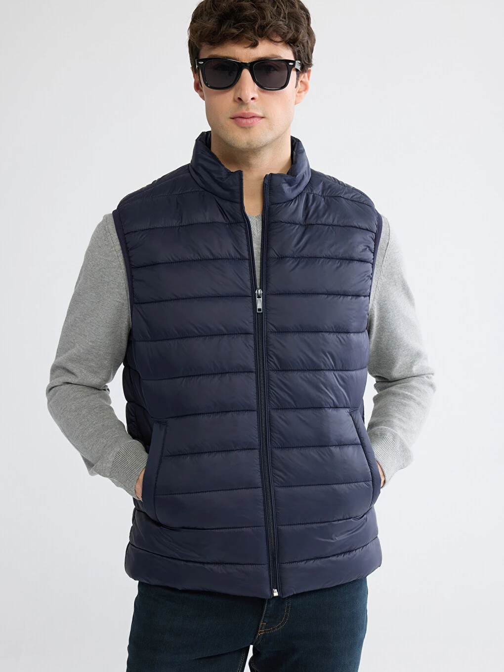 LCWAIKIKI Classic Standardni Kroj Muški Puffer Prsluk Sa Levkom Vratom