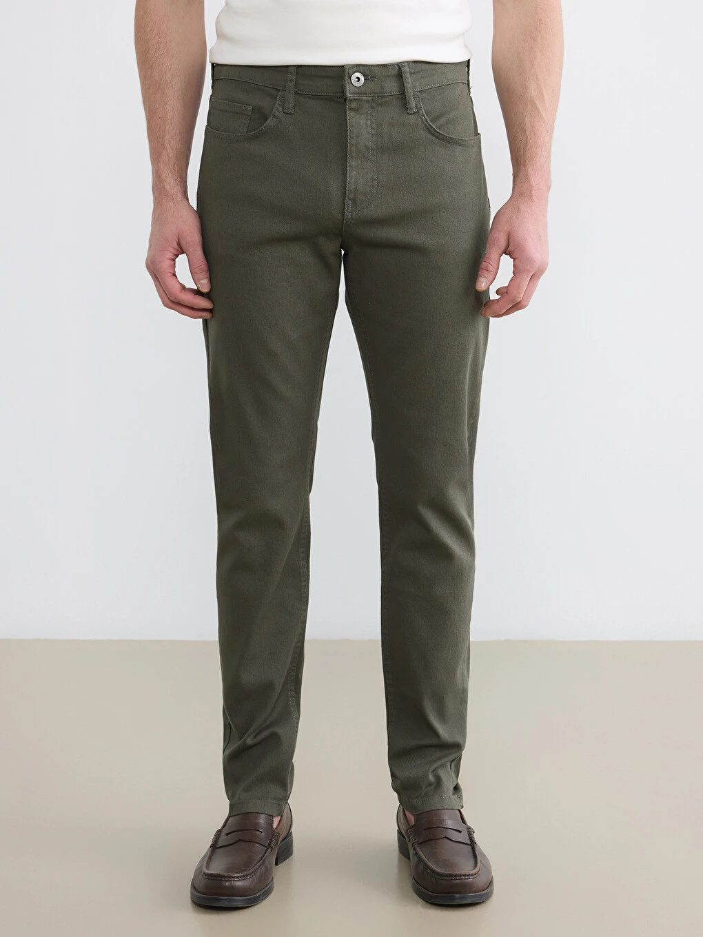 LCWAIKIKI Classic Muške Chino Pantalone Od Gabardina Slim Kroja