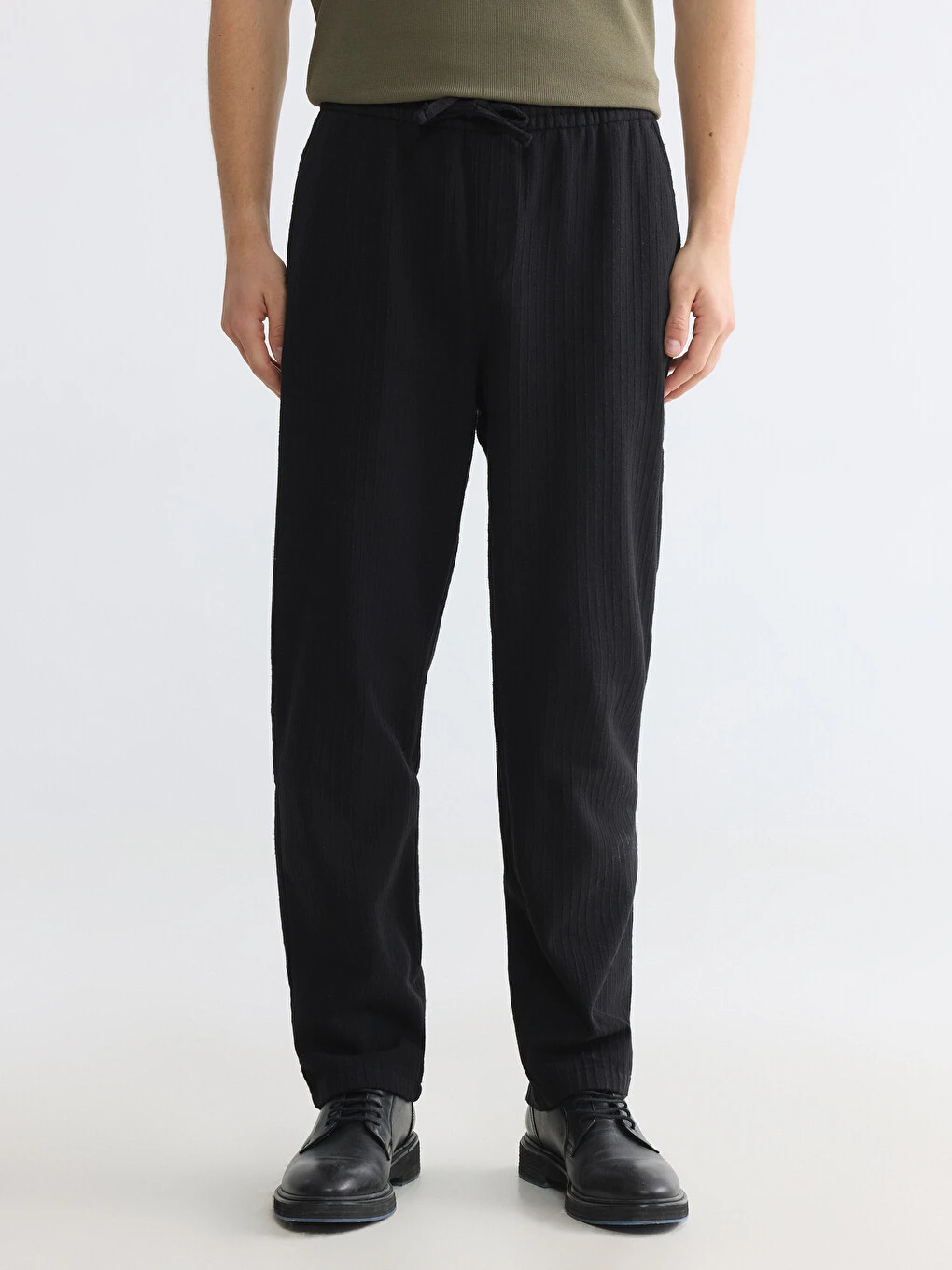 LCW Vision Regular Fit Teksturisane Muške Pantalone