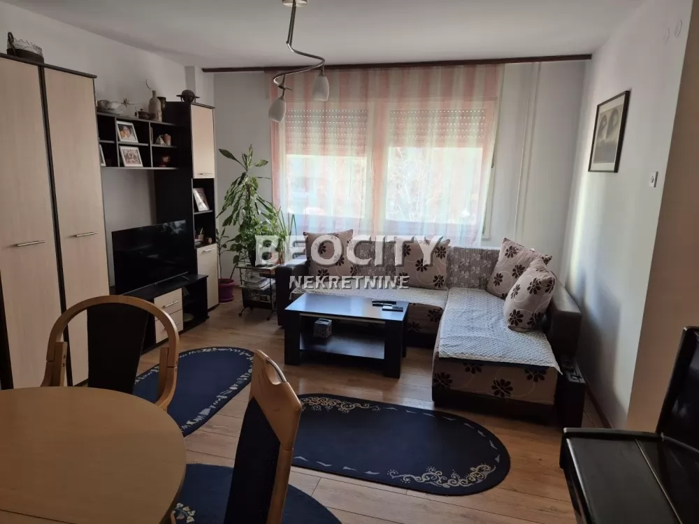 Trosoban stan, 80 m2, Liman 4, Narodnog fronta ID: 131916