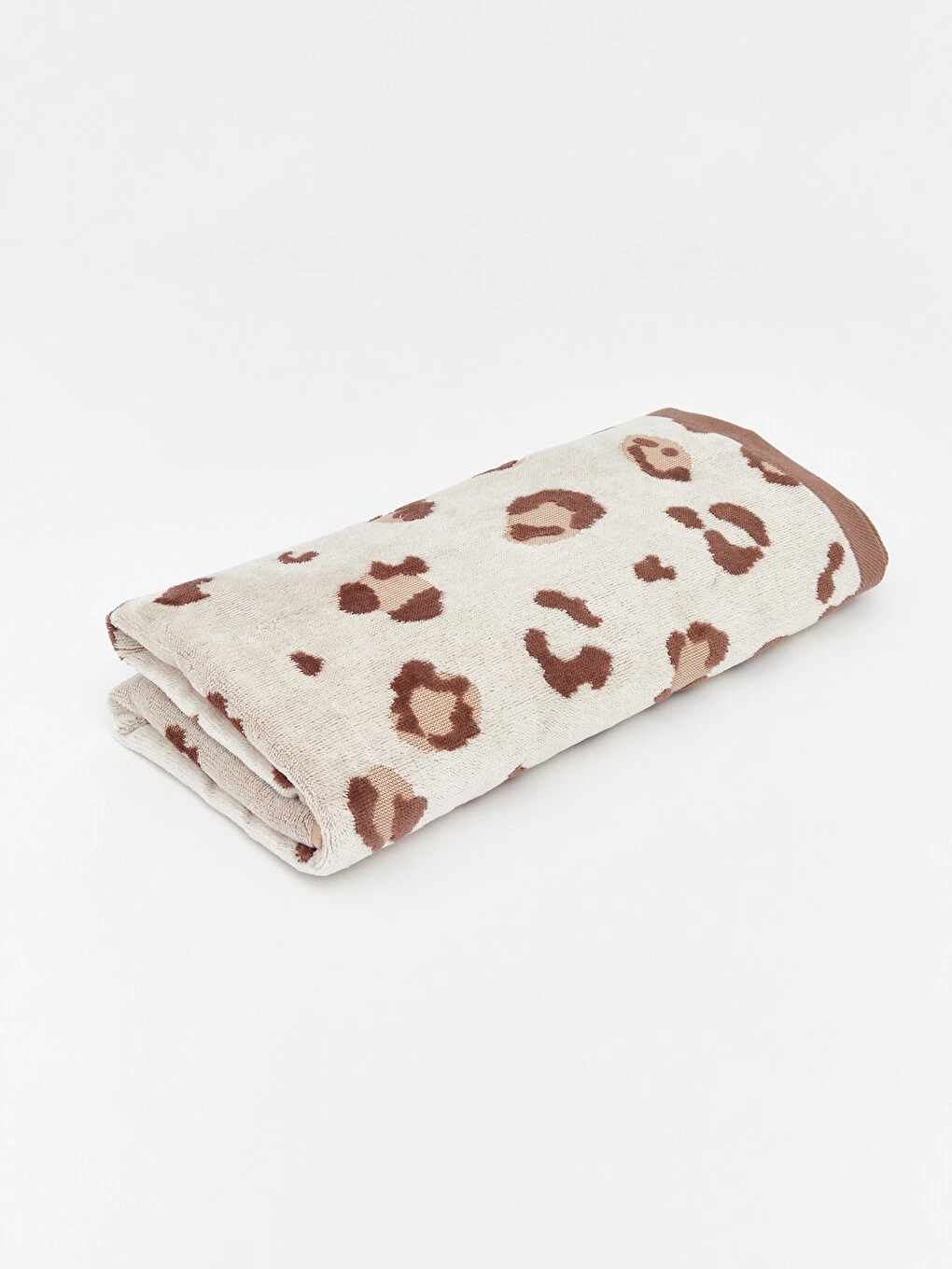 LCW ACCESSORIES Peškir Za Plažu Sa Leopard Printom Za Žene 70x150 Cm