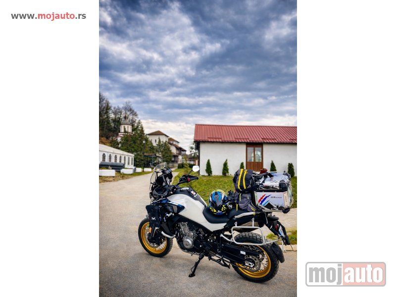 CF MOTO 800mt explore edition