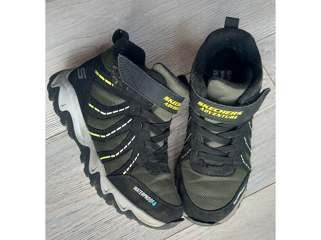 Skechers patike cizmice