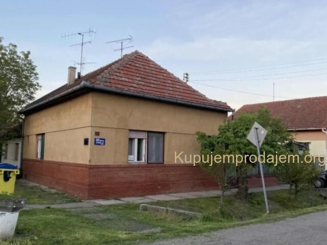 Prodajem kuću u Bečeju