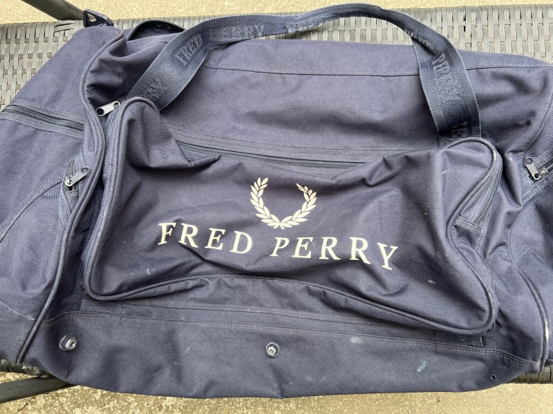 Fred perry putna torba