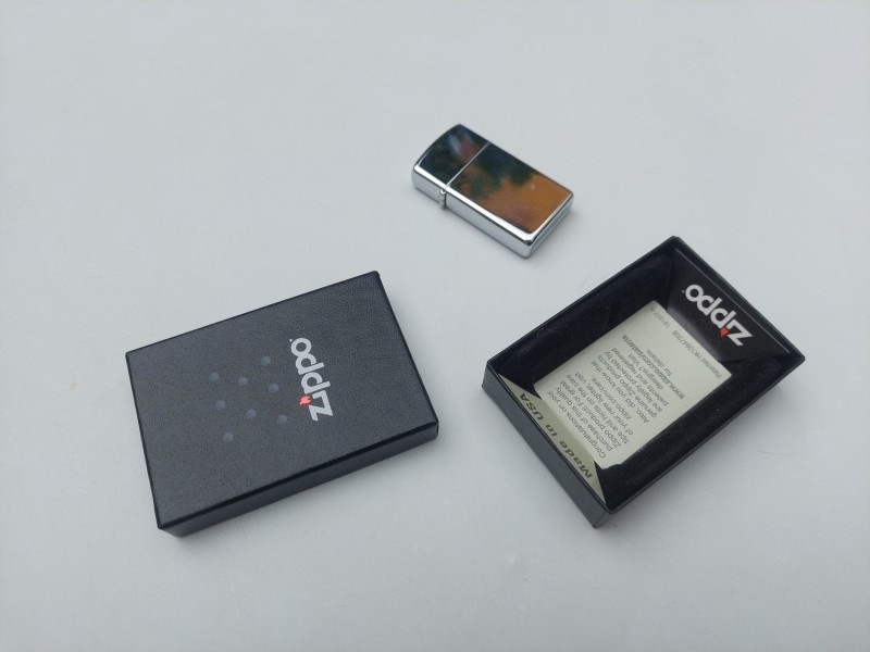 Zippo u kutiji Made in Usa neispravan kremen