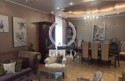IZDAVANJE Kuća: NOVI SAD- Vase Stajića, 260m2- Možekao poslovni prostor! ID#12027
