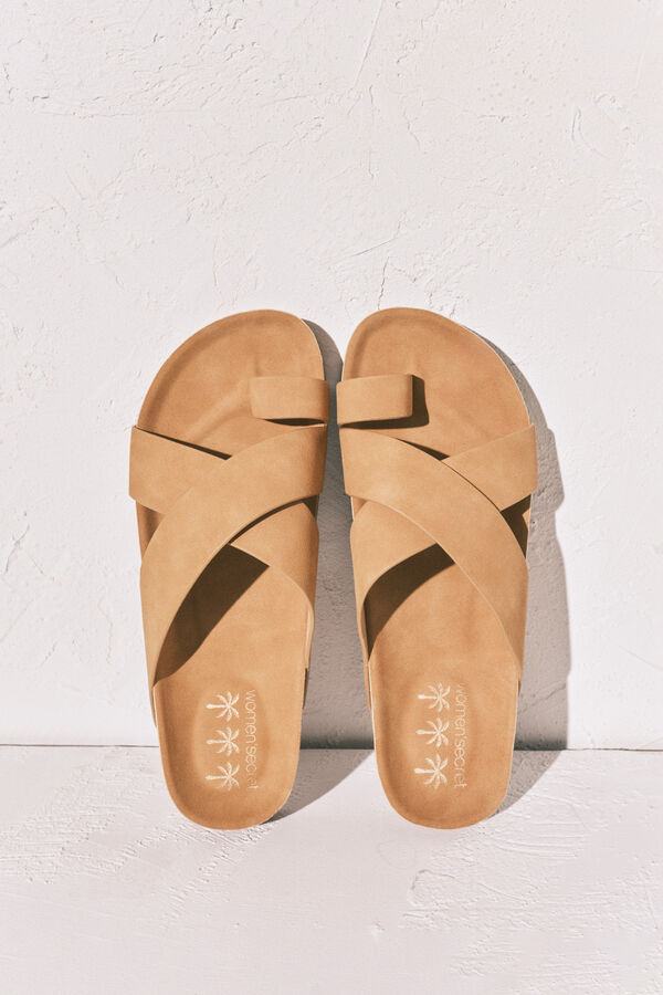Beige Bio-Sandalen mit überkreuzten Riemen