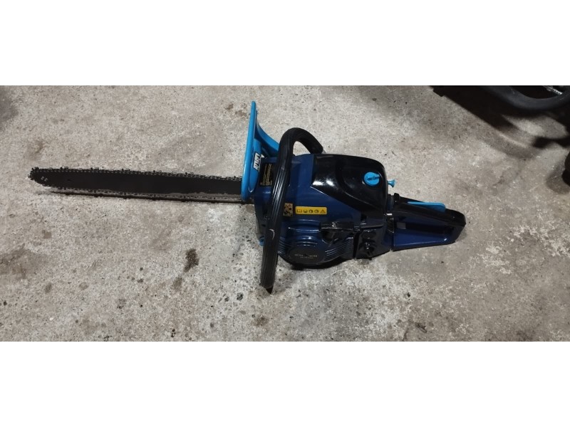 Einhell motorna testera + nov STIHL lanac