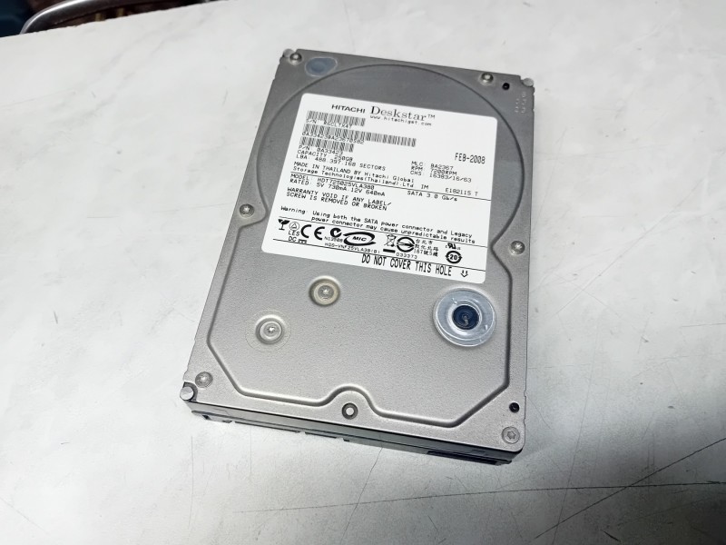 hard disk sataII 250gb hitachi ispravan