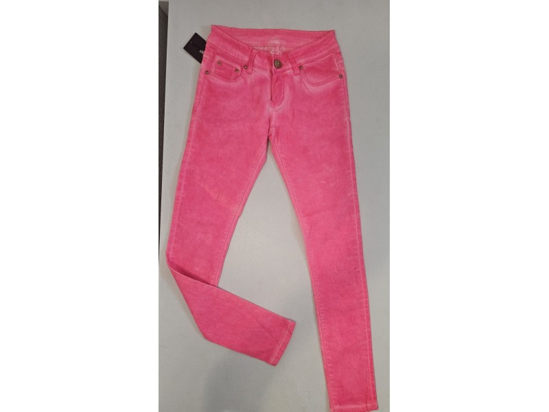 Roze farmerke za 12-13 godina NOVO