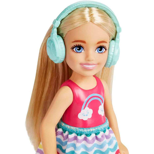 Barbie lutka 15cm Family & Friends Club Chelsea HJY17