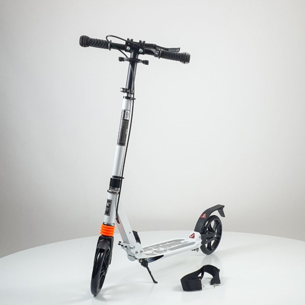 Trotinet model 658