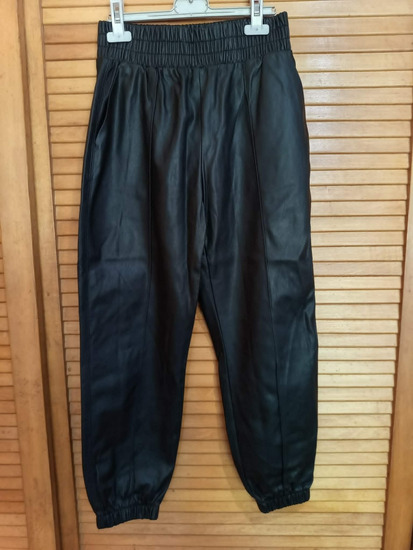 BERSHKA pantalone
