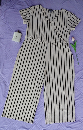 NOVO Primark prugasti culotte kombinezon (44/46