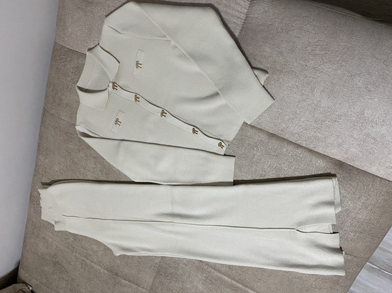 Trikotazni komplet kosulja i pantalone