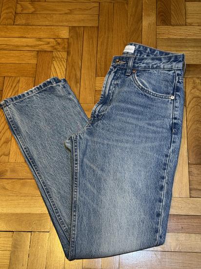 Zara farmerke ravnih nogavica