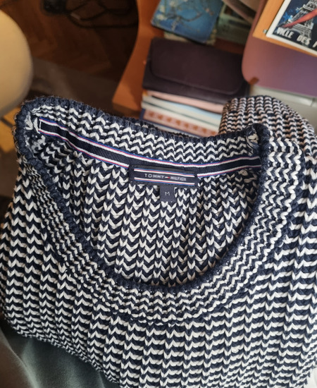 % TOMMY HILFIGER zenski dzemper, NOV!