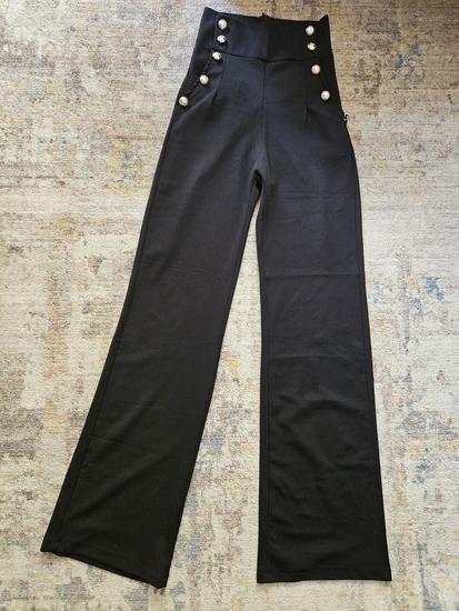 Crne pantalone dubok struk M