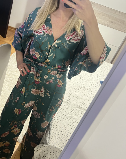 Sareni kombinezon