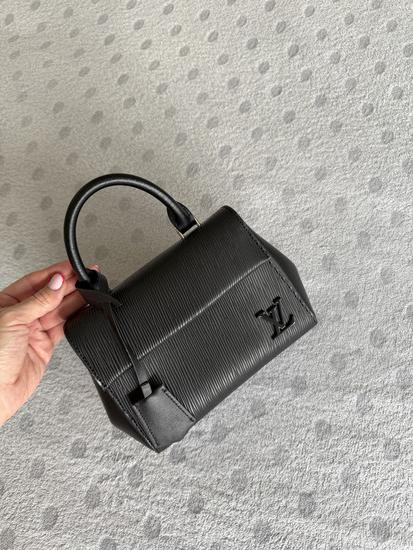 Louis Vuitton Cluny Mini