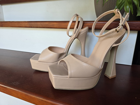 Sandale 41 NOVE