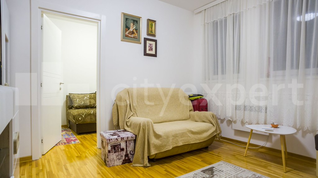 Stan za izdavanje BEZ PROVIZIJE: Jednoiposoban, 33m², Cvetanova ćuprija, Zvezdara - 400€