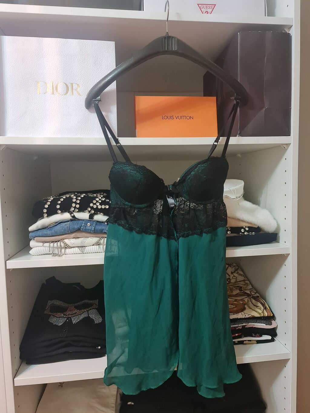 S, bоја - Zelena