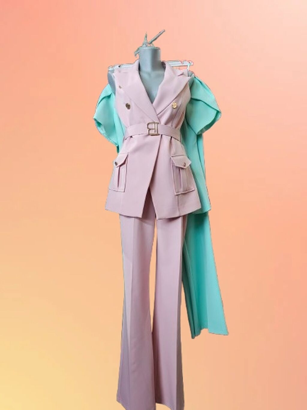 Ženski elegantni komplet – prsluk s pojasom i pantalone sa širokom