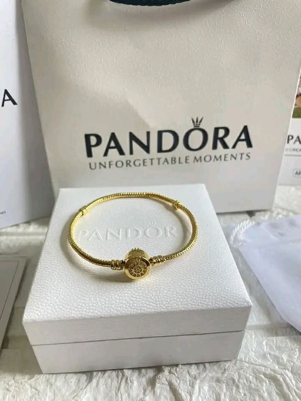 Pandora narukvica Vel:od 17 do 21cm Cena:2500 din (Samo narukvica