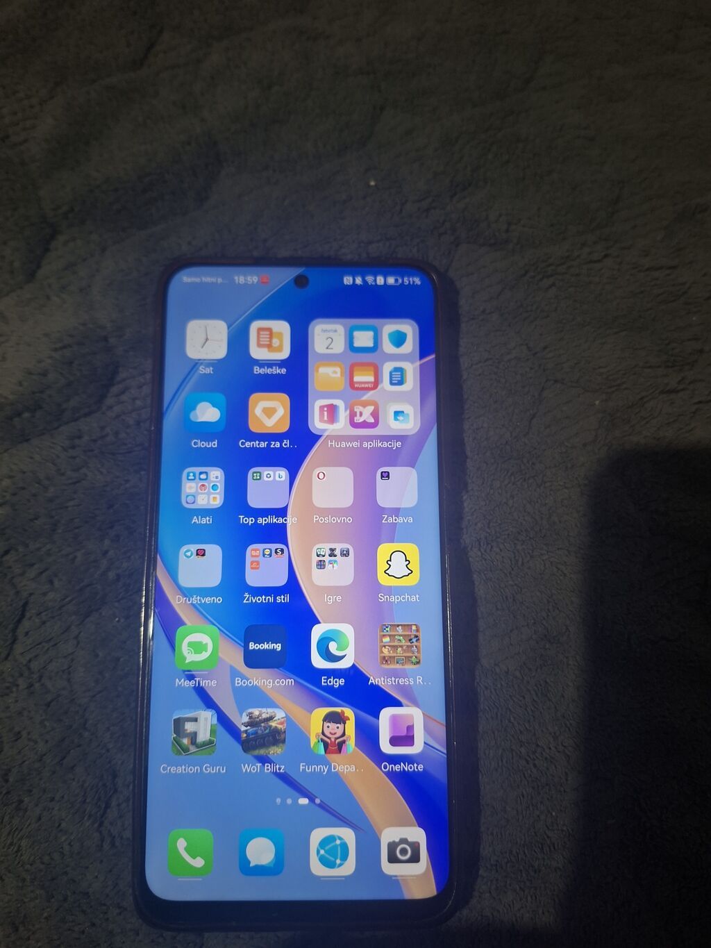 Prodajem telefon Huawei Nova Y90.Telefon je u odličnom stanju,100%