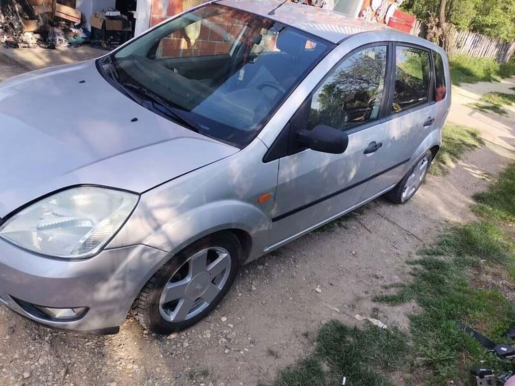 PREDNJI TRAP ZA FORD FIESTA OD 2002. DO 2007. GOD. | SMEDEREVSKA
