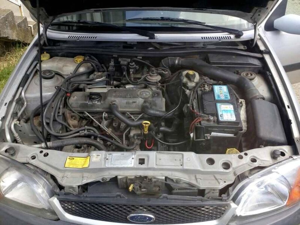 FORD FIESTA 1.8 - KOMPLETAN AUTO U DELOVIMA | FORD velika ponuda