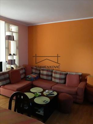 Prodaje se lep stan na Novom Naselju! ID#7193